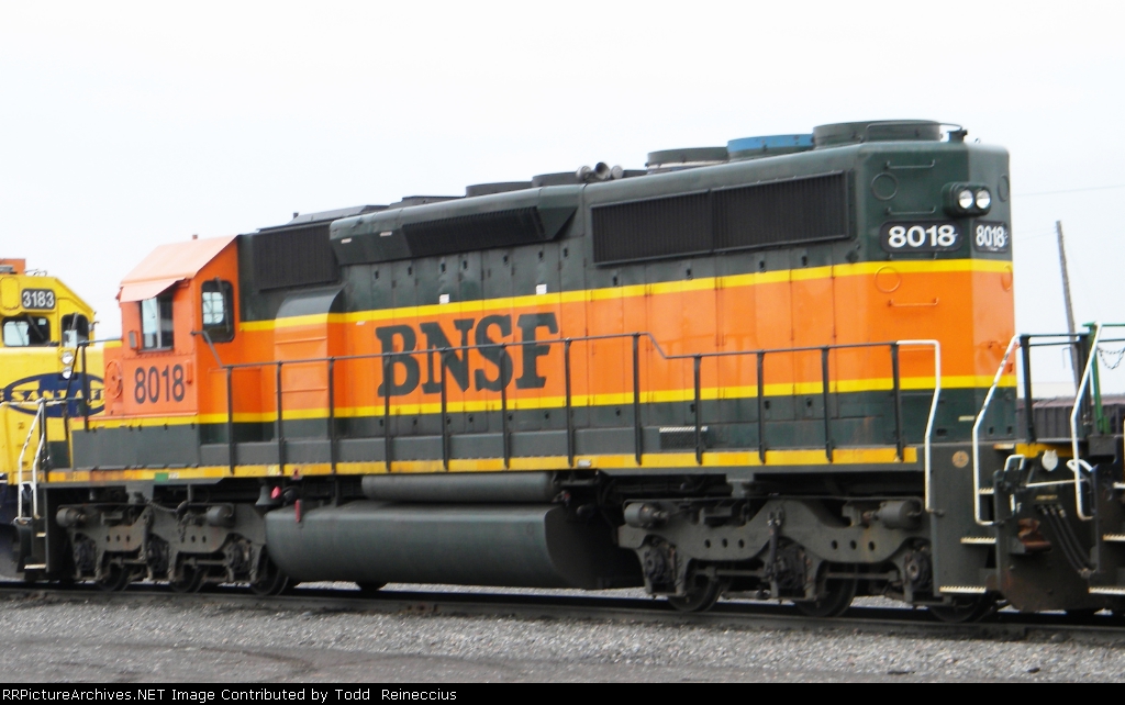 BNSF 8018
